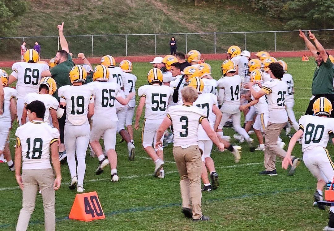 CARDINAL COMEBACK: BG rallies in last few minutes to beat North, 43-42 ...